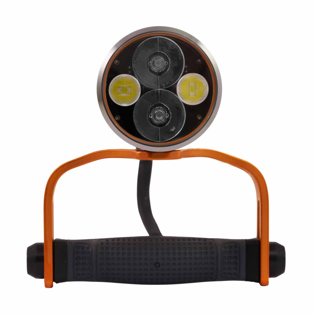 Apeks LUNA X Umbilical Torch 3300 Lumens | Dive Gear Australia